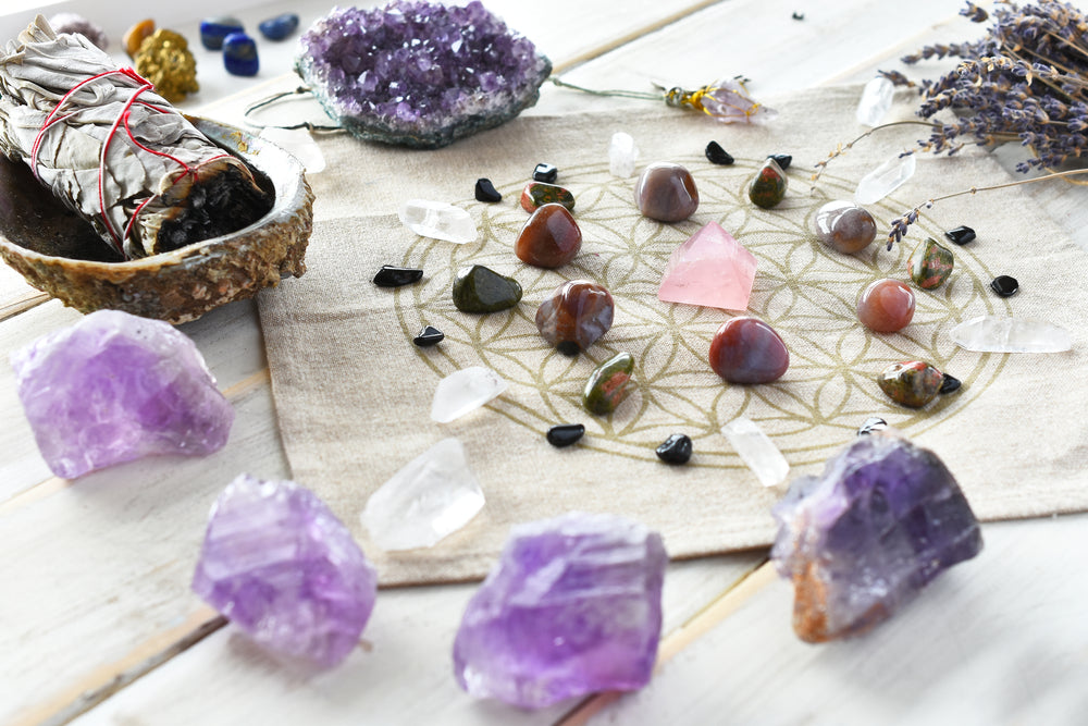 The Best Crystal Combinations for Amethyst | Gandhara Gems