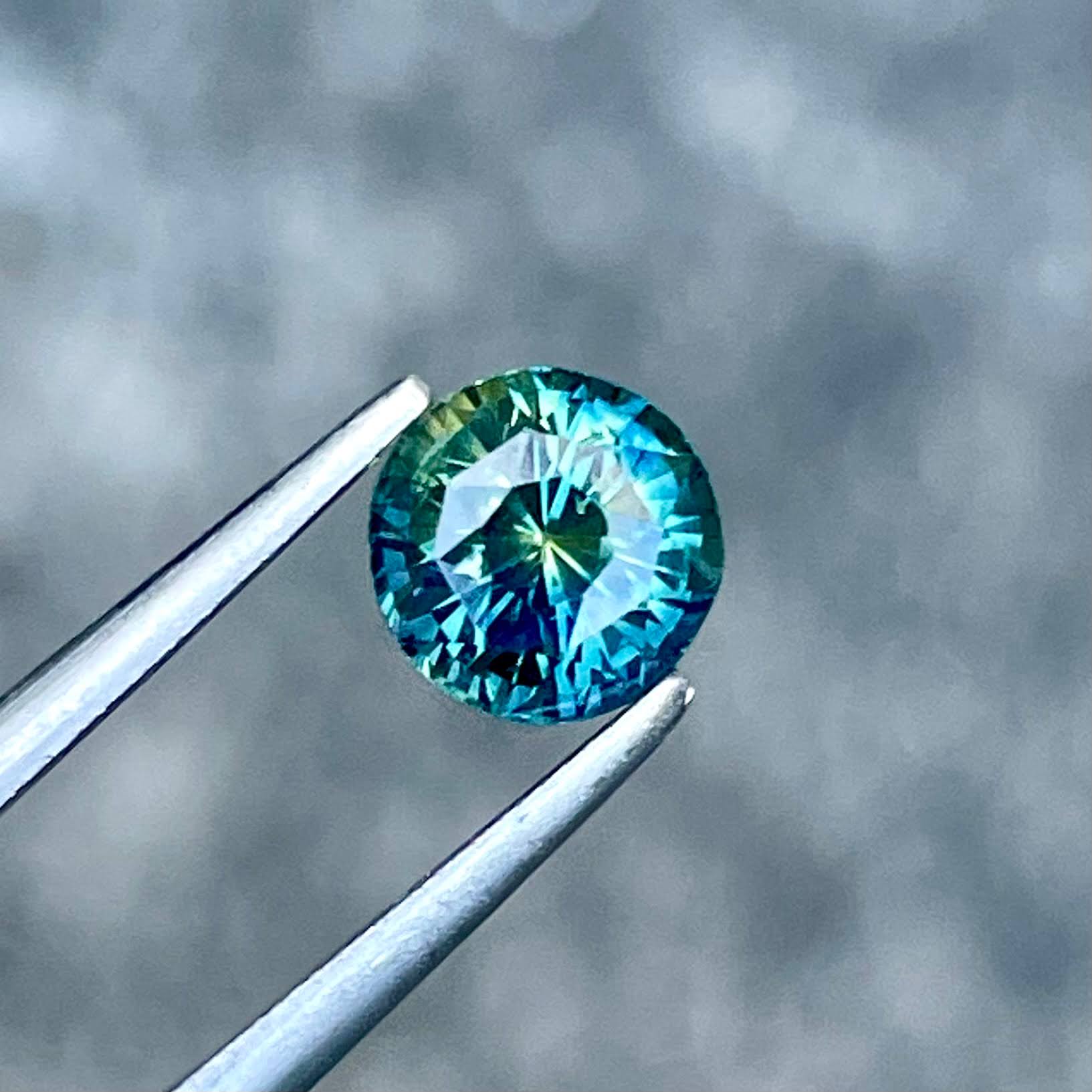 Buy 1.03ct Bicolor Parti Sapphire Round Cut | Madagascar Gem | Gandhara ...