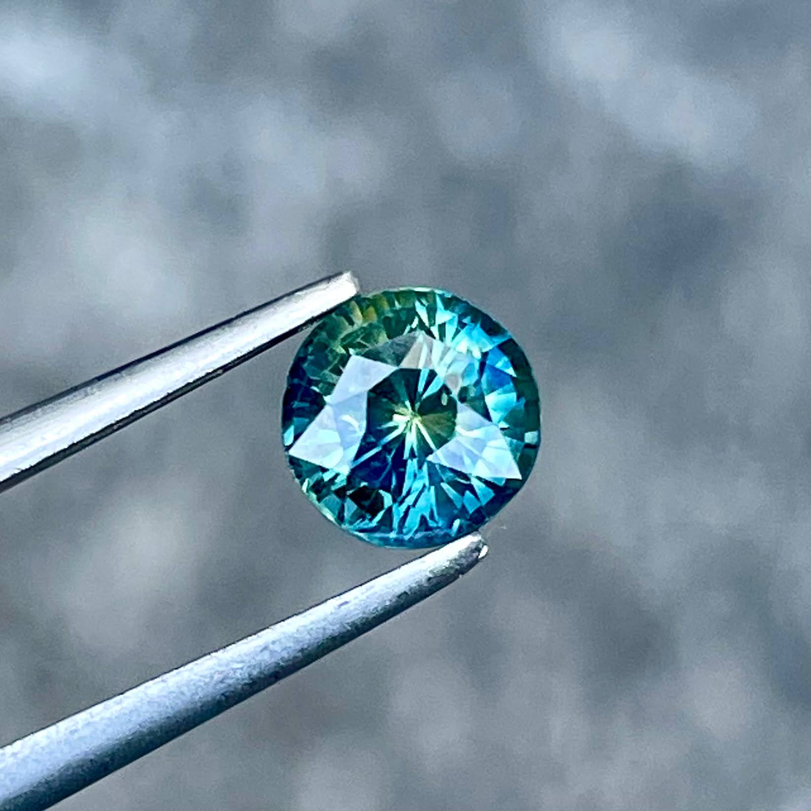 Buy 1.03ct Bicolor Parti Sapphire Round Cut | Madagascar Gem | Gandhara ...